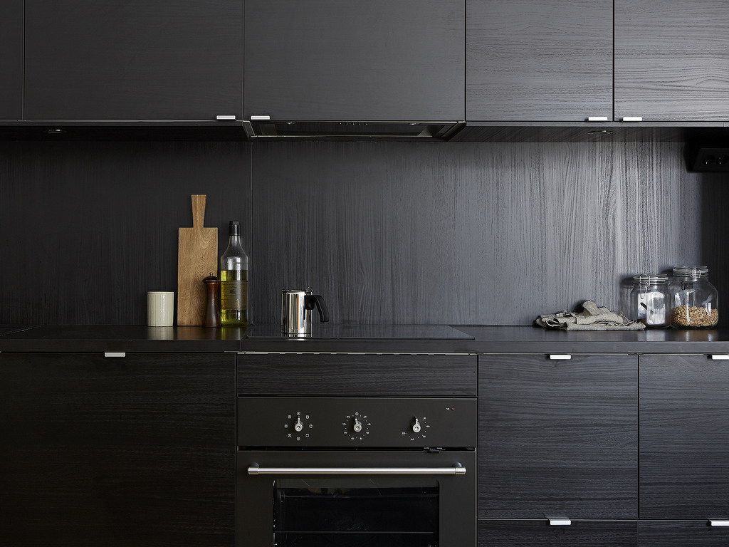 Comment adopter le noir dans la cuisine