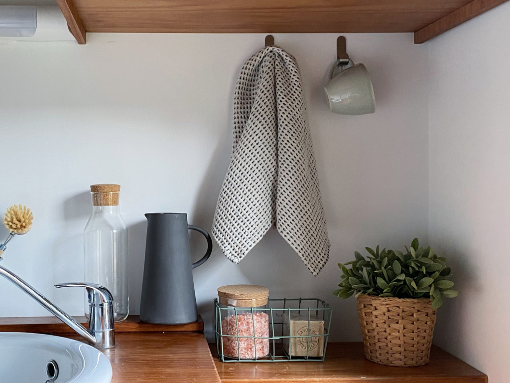 Des crochets pour organiser la cuisine