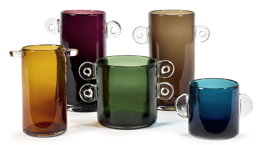 Objet déco en verre coloré : zoom sur une micro tendance - Joli Place