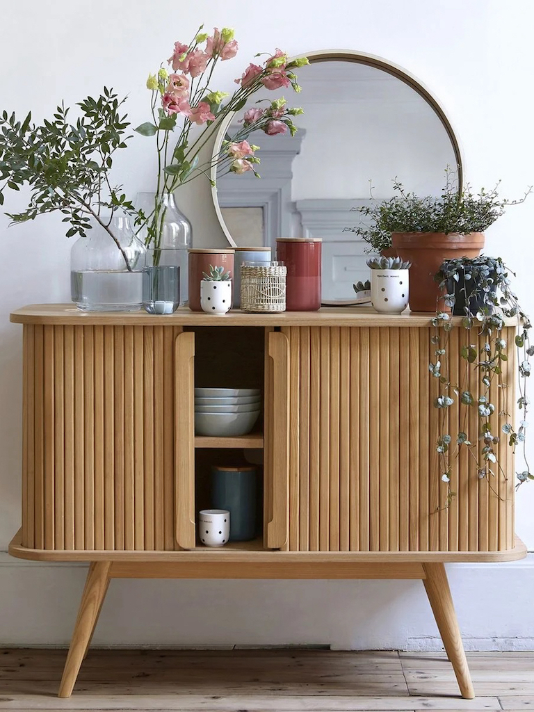 Buffet de forme arrondie : des courbes et des lignes - Joli Place