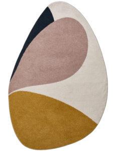 Des tapis colorés au motif abstrait