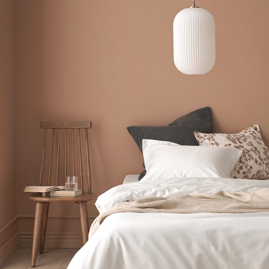 Une chambre aux murs rose poudré - Joli Place